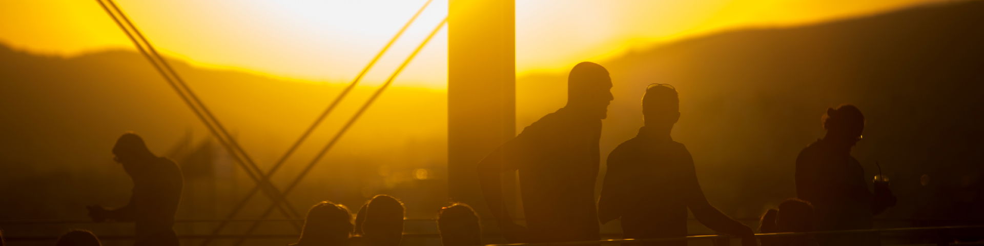 Sunset DJ sets - SNFCC