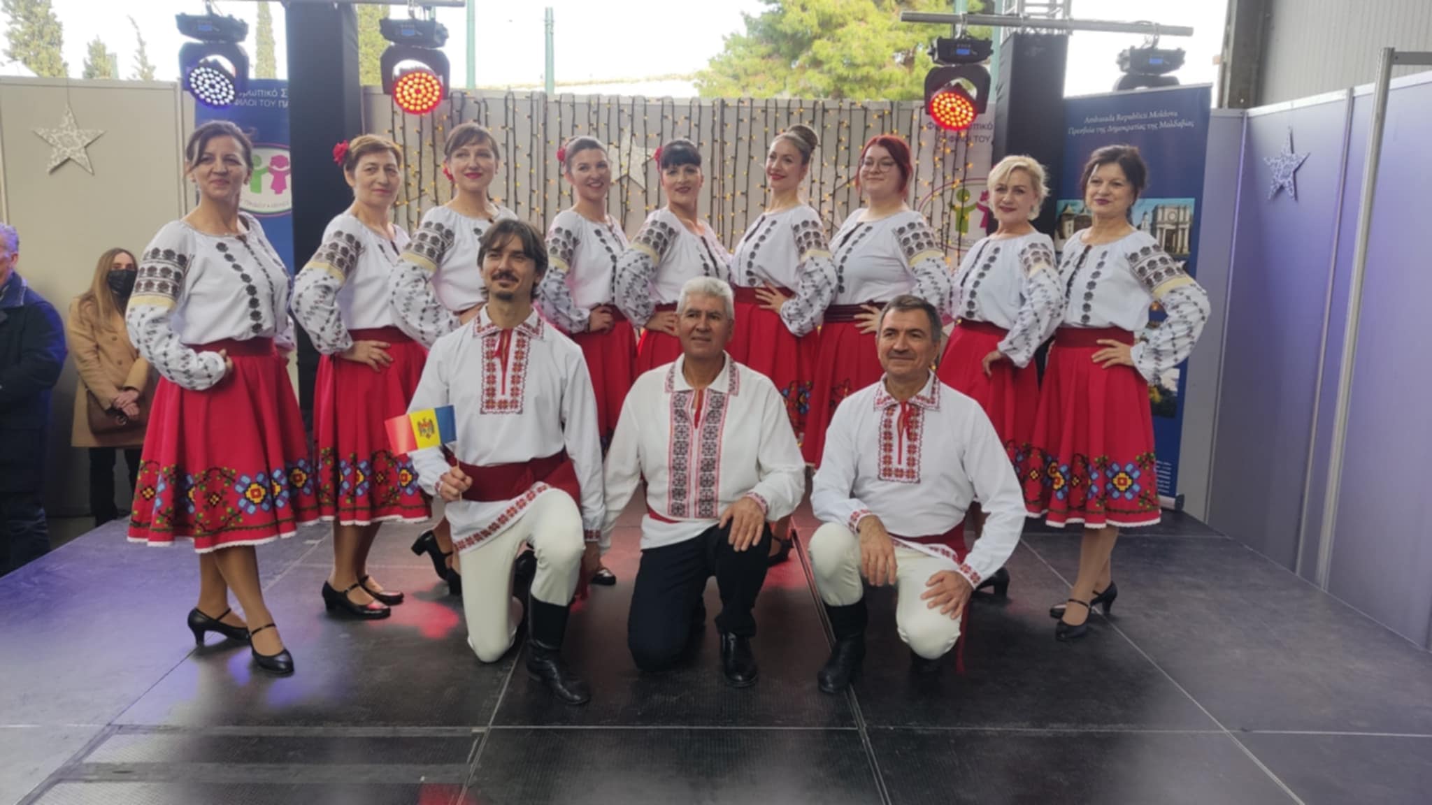 Moldovan dance group "Dansul Neamului" - SNFCC